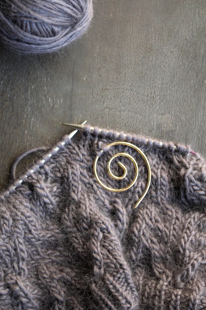 Curly Cable Needle at Dream Weaver Yarns LLC