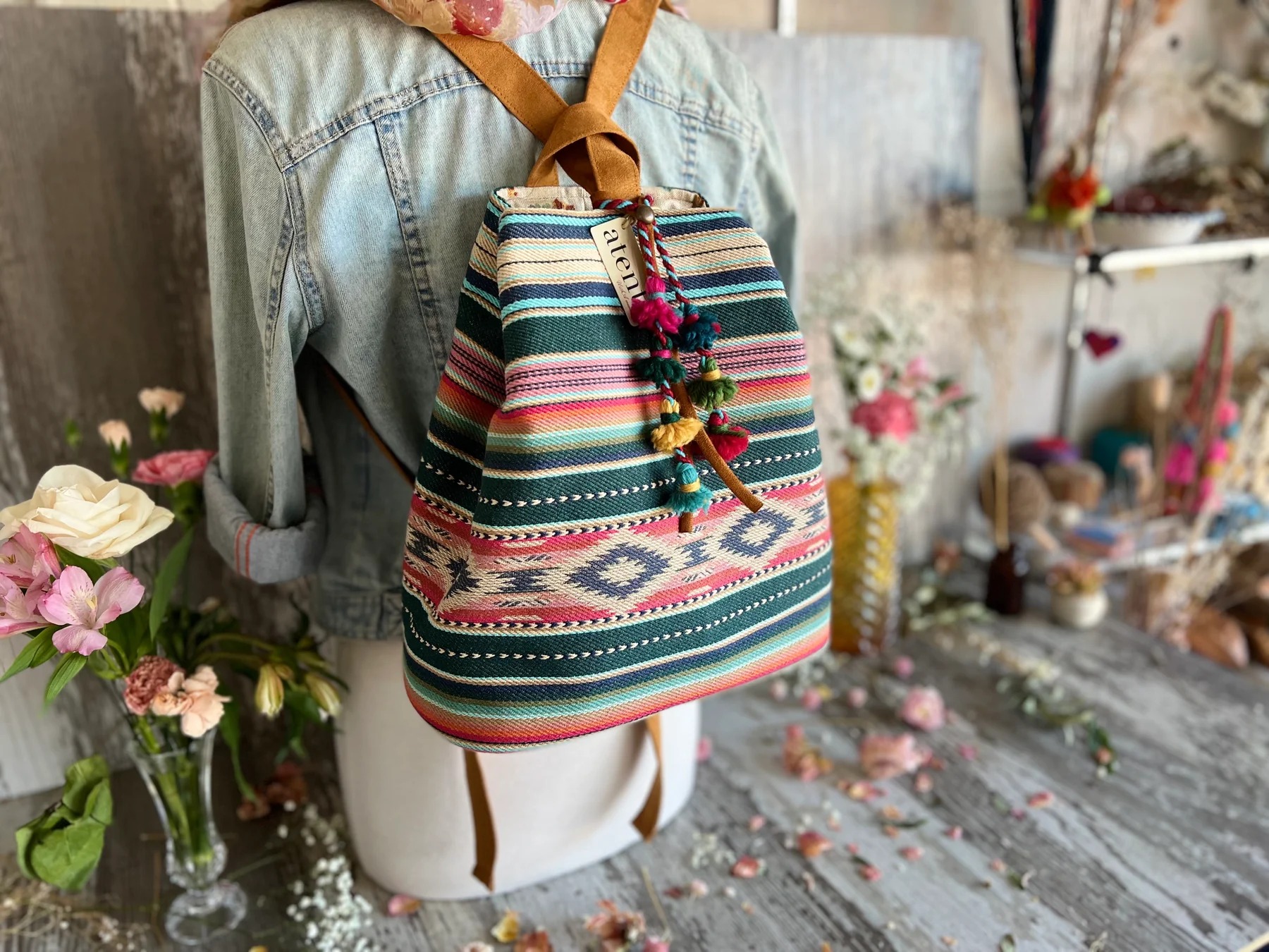 Atenti Backsac - Montana at Dream Weaver Yarns LLC