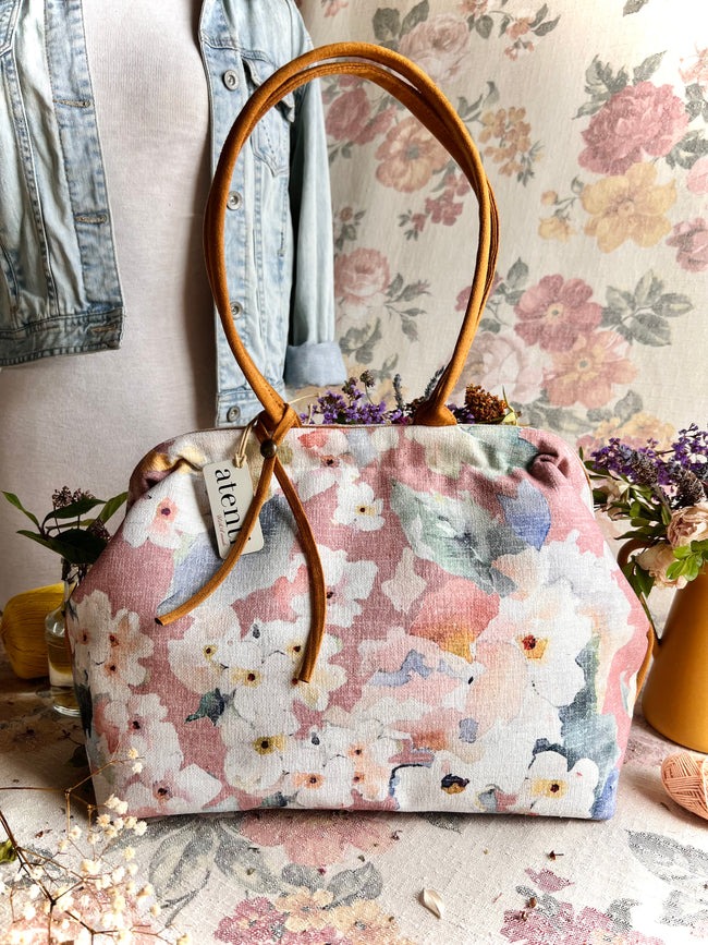 Atenti Molly Handbag - Lillian at Dream Weaver Yarns LLC