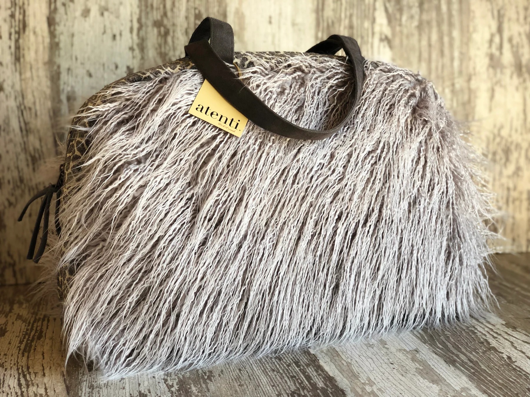 Atenti Overnighter - Pearl Llama at Dream Weaver Yarns LLC