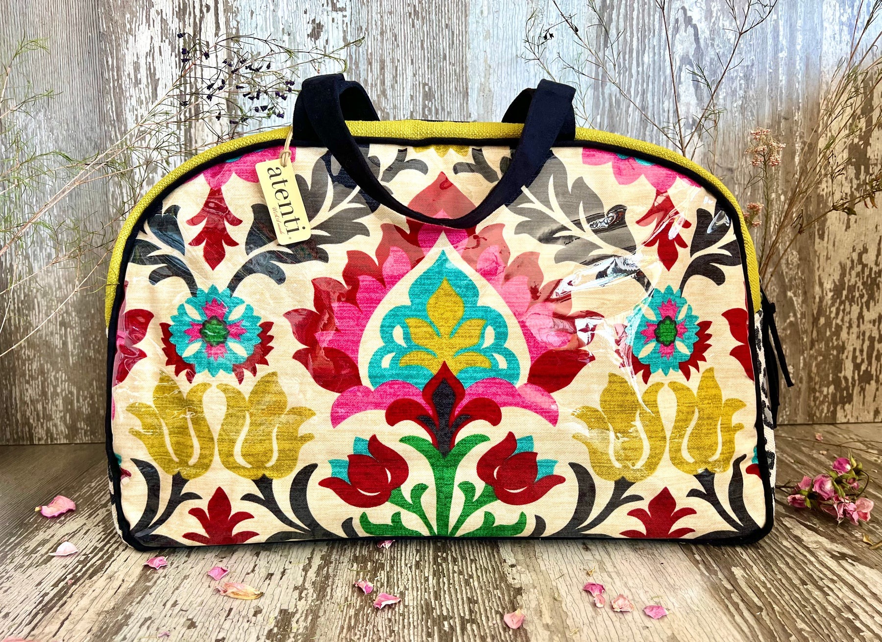 Atenti Overnighter - Santa Maria at Dream Weaver Yarns LLC