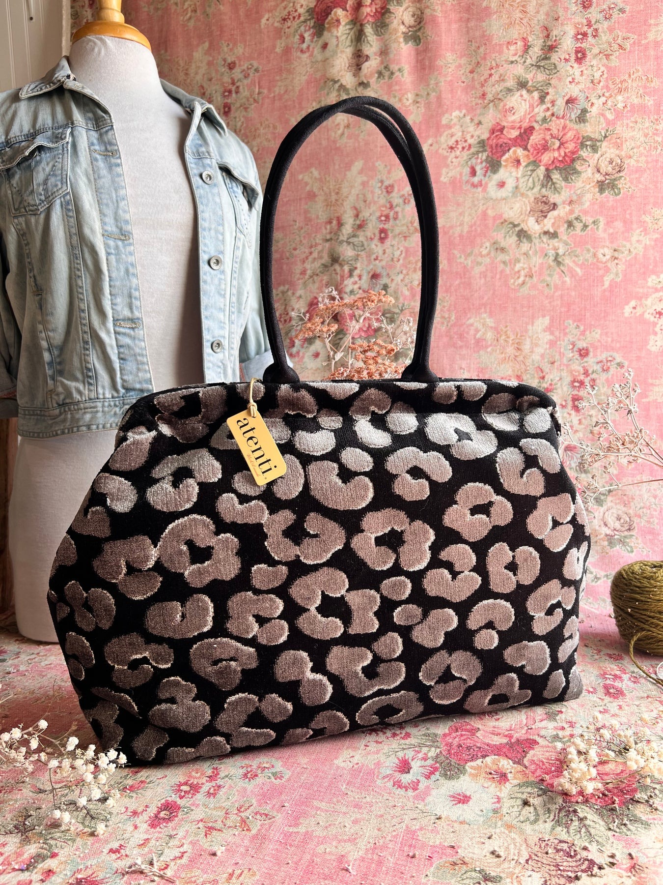 Atenti Pioneer Bag - Felina - Dream Weaver Yarns LLC