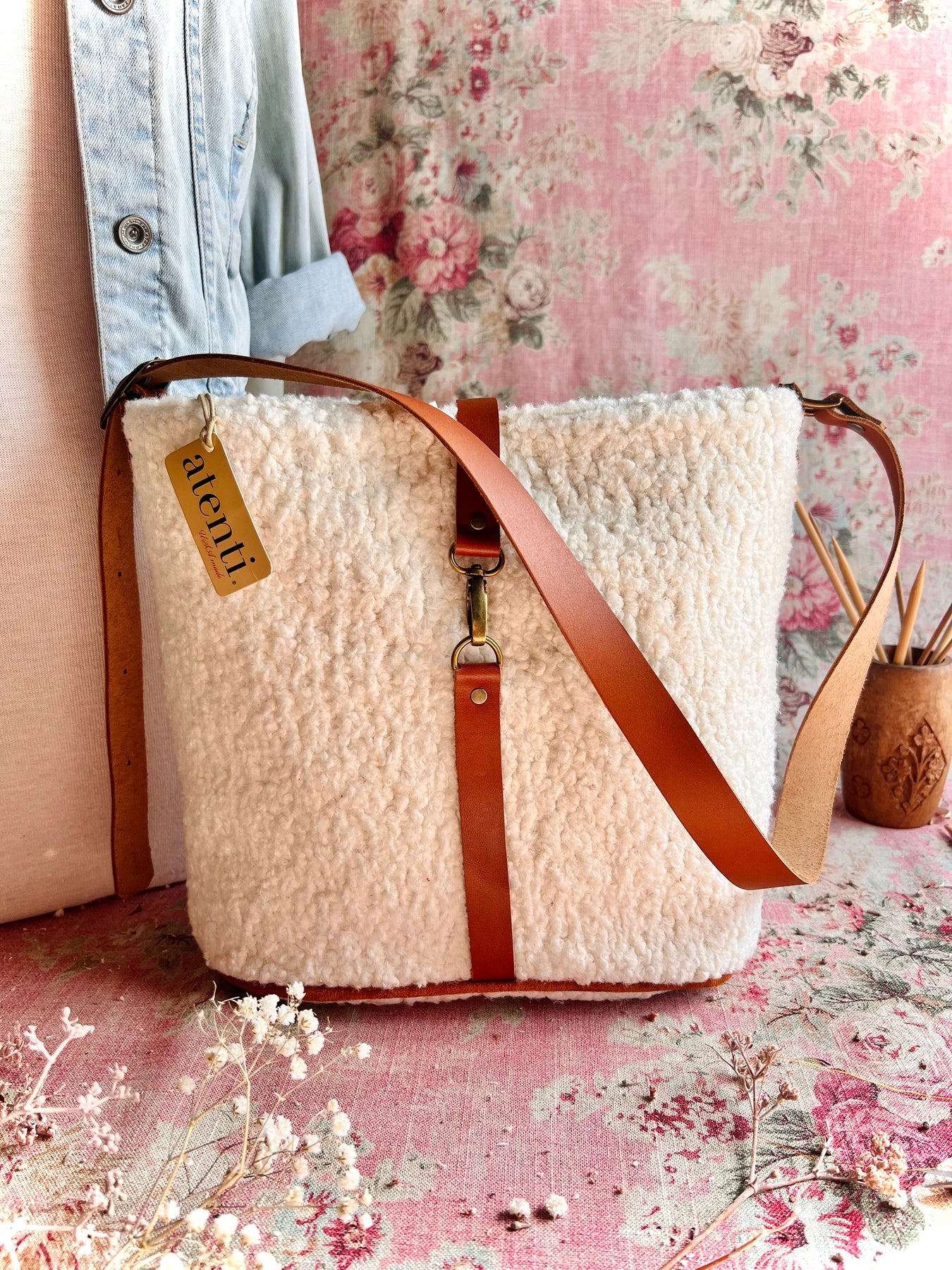 Atenti Bella Bucket - Sherpa at Dream Weaver Yarns LLC